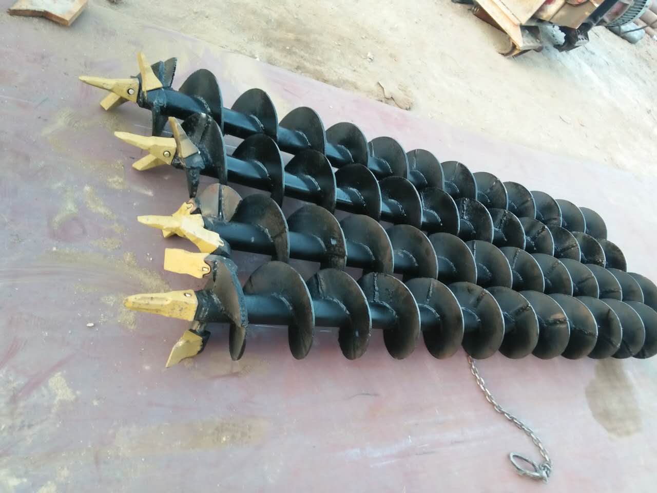 SOLID STEM AUGERS VS. HOLLOW STEM AUGERS IN ENVIRONMENTAL DRILLING ...