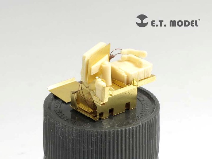 E35-078 US ARMY HUMVEE Blue Force Tracker & SINCGAR Unit-企业官网